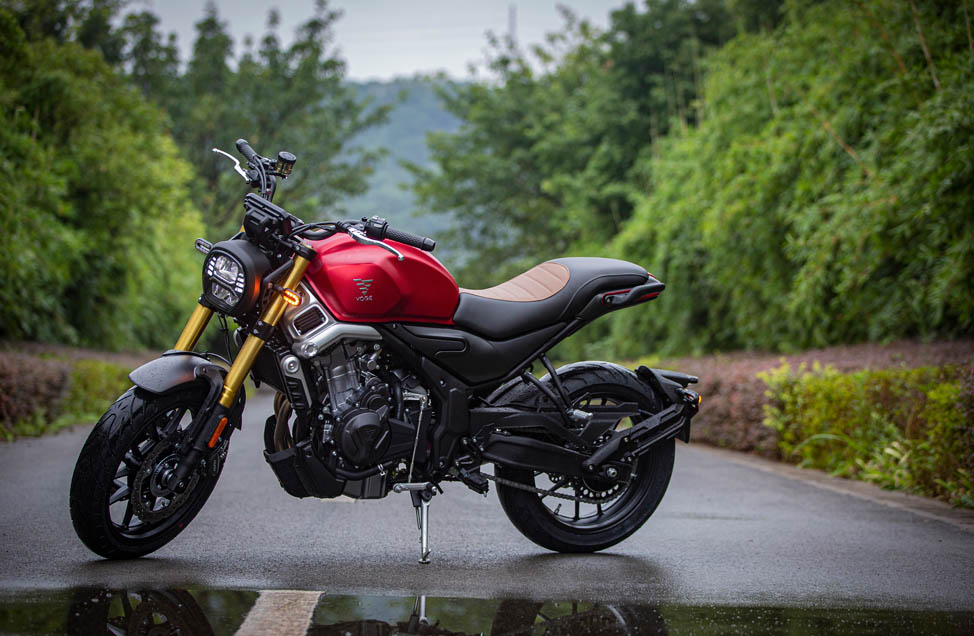 Voge 500 AC : le charme du classique